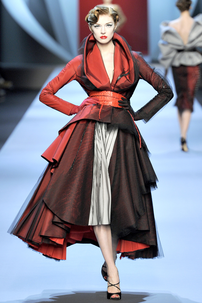The successful debut of Christian Dior | Graceful Style